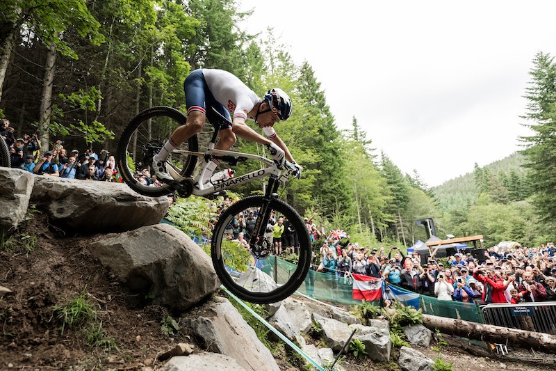 世界選手権を制覇したピドコックとフェランプレボのMTB発売へ - PRESSPORTS