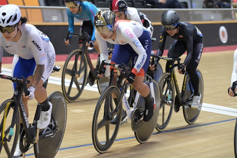 垣田真穂が実力差を見せつけてアジア選手権ポイントレース優勝 - PRESSPORTS