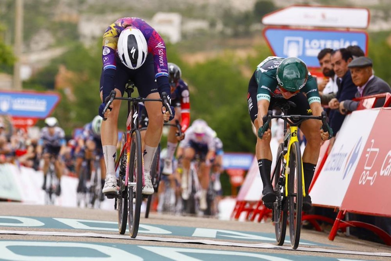 【ラ・ブエルタフェメニーナ】フォスが2勝目、フォレリングが首位堅持 - PRESSPORTS